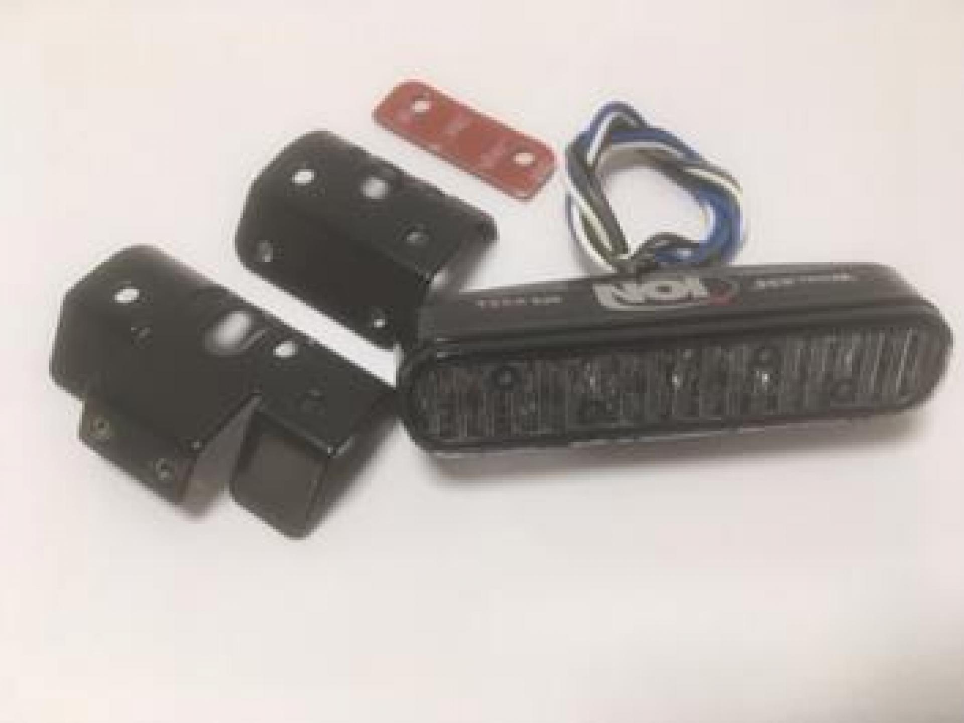 ION Flashing LED Blue/White